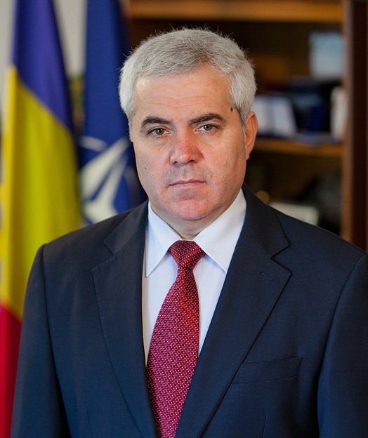 Sefii SRI si SIE au salarii mai mici decat adjunctii lor. Afla de ce se intampla asta