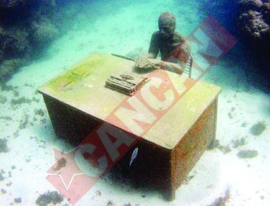 Sculpturi pe fundul marii