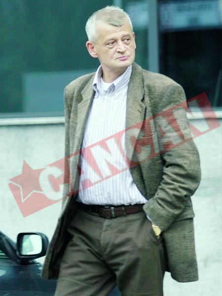 Oprescu primeste indicatii de la un pusti