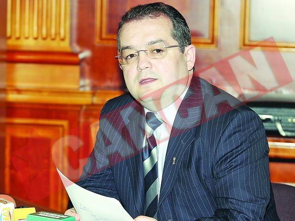 Boc, un prim-ministru bine informat