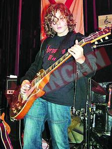 Nepotul pictorului Sabin Balasa si-a facut trupa rock