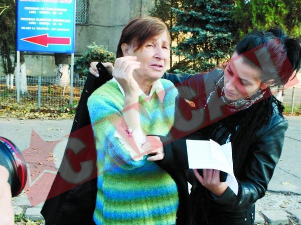 Ella, caftita pentru un loc de parcare