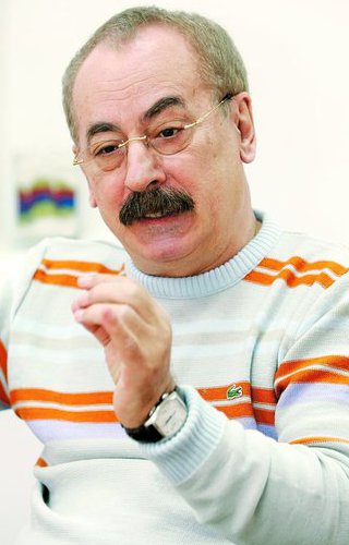 Radu Vasile, operat de cancer