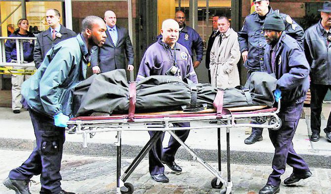 S-a spanzurat in sufragerie