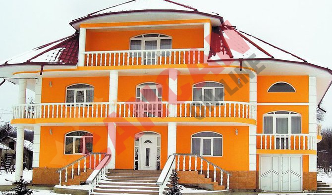 Seful Vamii Albita, "batut" la case de subalterni