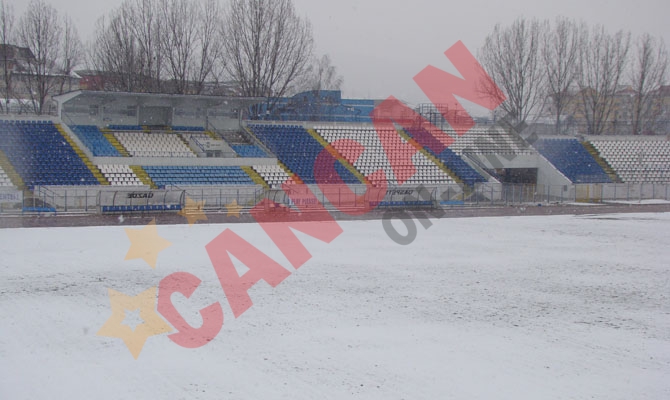 “Printul” Cristea se plange de terenul de la Alba