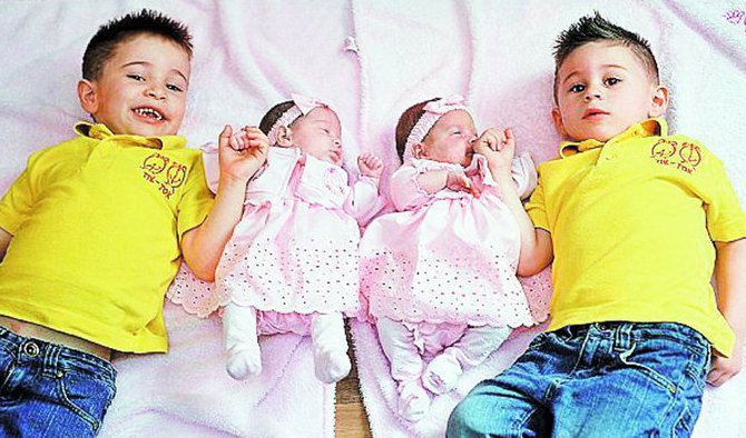 Gemenii Diego si Armani au primit cadou de ziua lor doua surioare