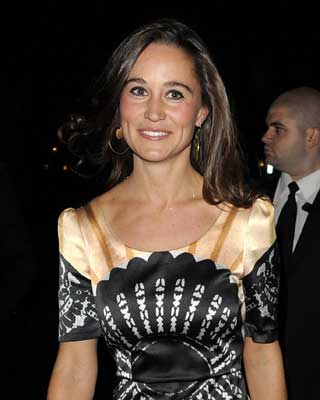 Pippa Middleton, Katie Holmes si Cameron Diaz sunt pline de riduri!