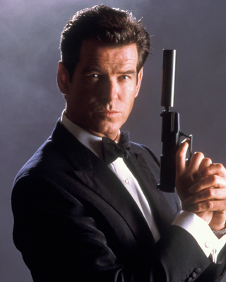 Frumoasele lui Bond... James Bond! Spionaj cu fete sexy in filmele cu ...