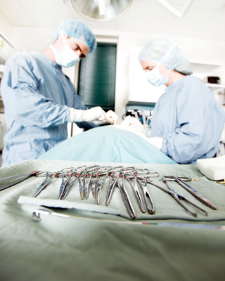 Premiera! Operatie prin ombilic realizata in Romania