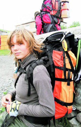 Crina Coco Popescu, alpinista de doar 17 ani: "Sunt vegetariana de cand ...