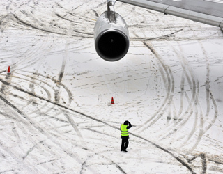 Cursele aeriene de pe Otopeni si Baneasa au intarzieri la decolare!