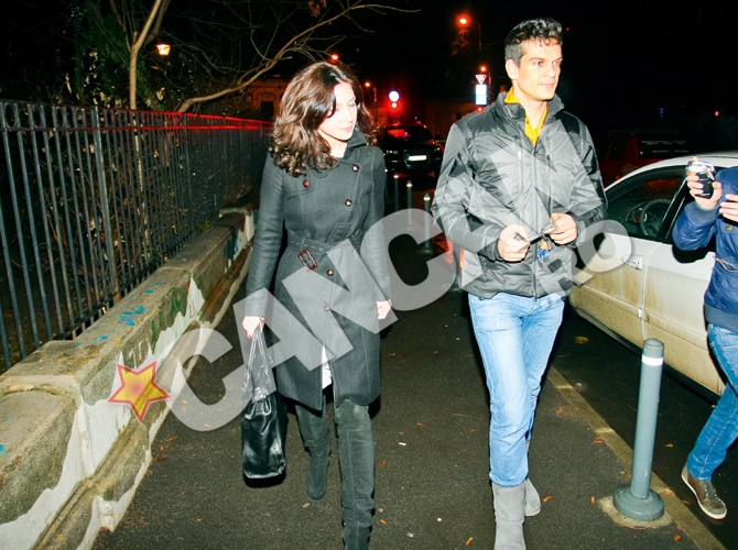 Chirila a inlocuit-o pe Andreea Raicu cu bruneta Diana! Vezi ce atent a ...