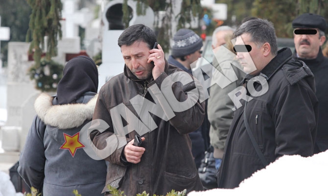 VIDEO Casiera de la Perla, ingropata in flori de 8 Martie! Rudele sunt ...