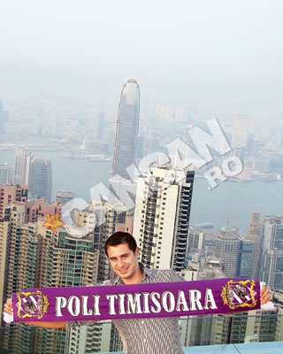 A dus fularul lui Poli Timisoara in 35 de tari! Valentin Avramoni vrea ...