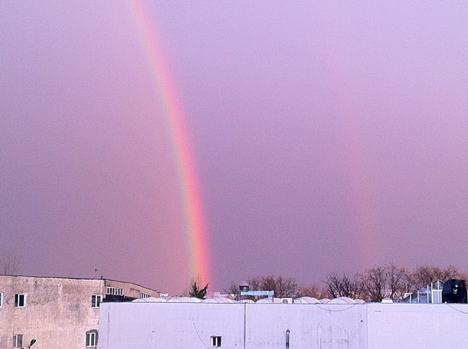 Fenomene meteorologice bizare in Bucuresti! Vezi fotografii ...