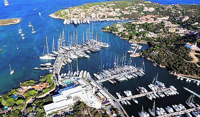 Vacanta romantica in Sardinia. Marius Turcu a dus-o pe fata lui "Meme ...