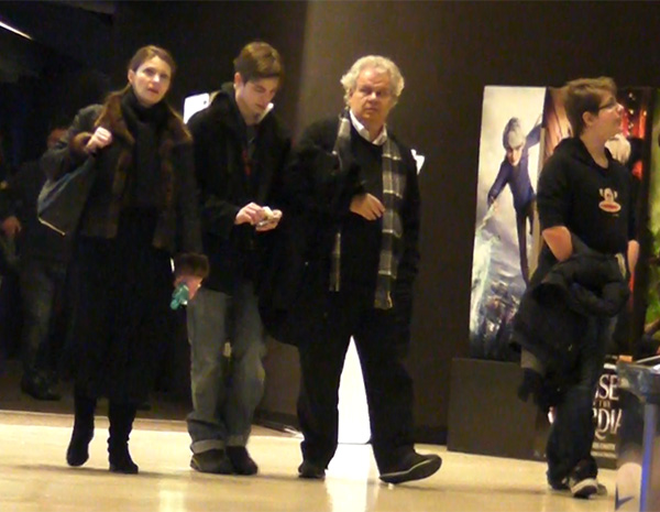 Mai rar atata unitate intr-o familie! Jean Valvis isi tine aproape fiii ...