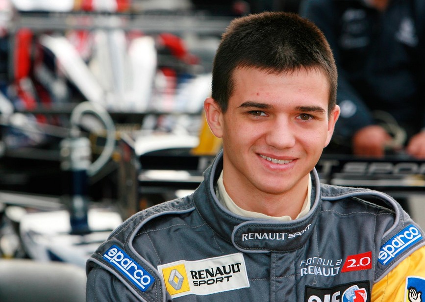 “Motoristii” romani, vedete in 2012. De la victorii de cursa, la coma ...