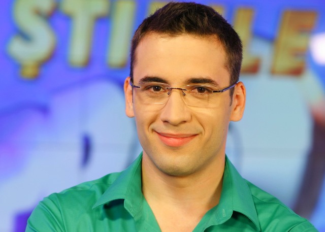 Stirile Pro TV de la ora 13.00 au doua prezentatoare noi! Vezi cine il ...