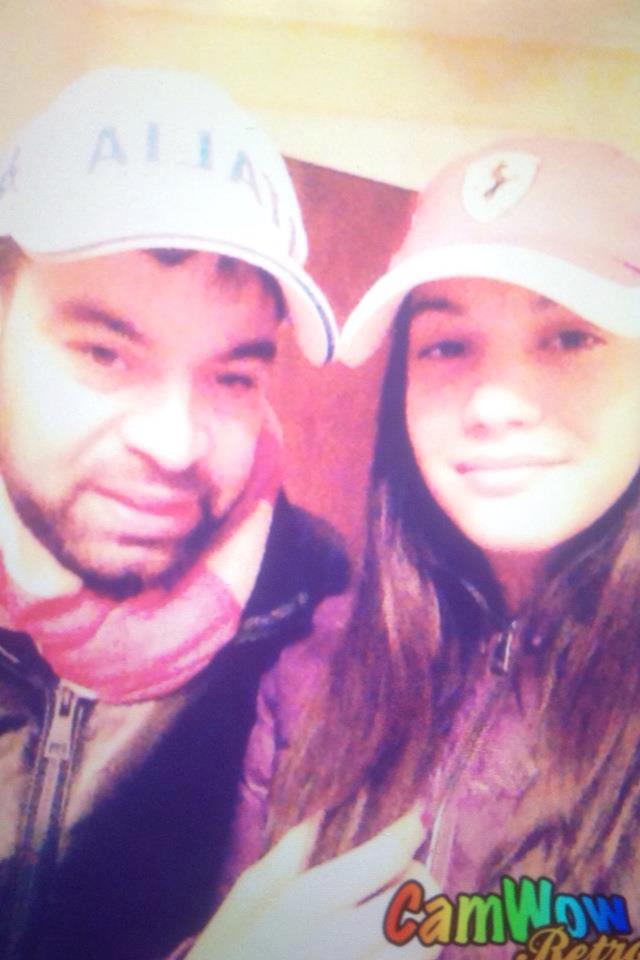 Betty, fata manelistului, se face mai frumoasa pe zi ce trece. Ea este ...