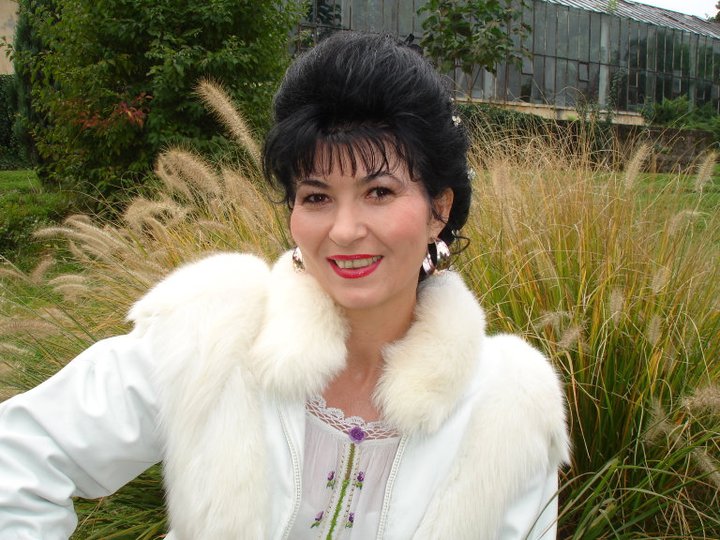 Hotii au dat lovitura la Revelionul Artistilor! Cantareata Neta Soare ...