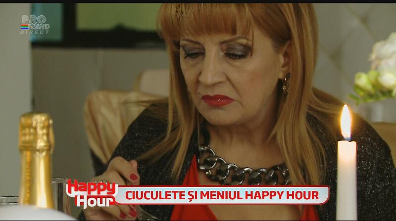 Maruţă a gătit viermi şi râme în DIRECT şi le-a servit Ilenei Ciuculete ...
