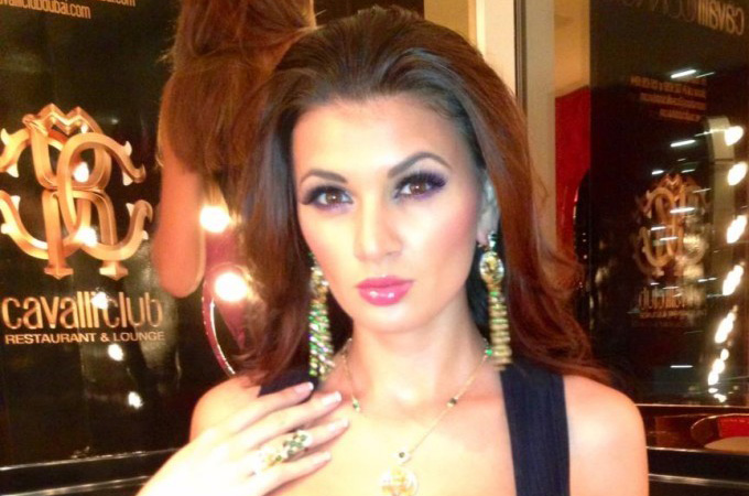 Ramona Gabor, in culmea fericirii! Cea mai importanta persoana din viata ei o viziteaza in Dubai ...