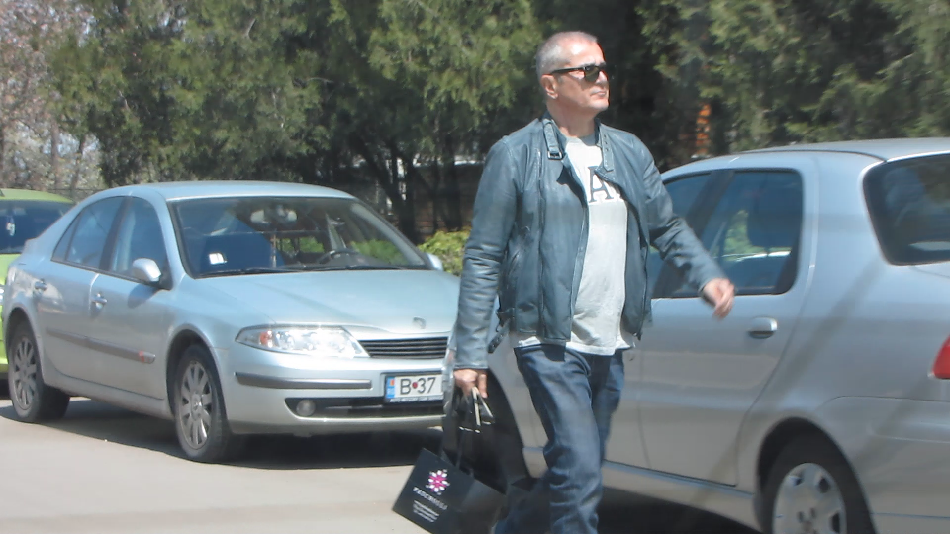 Dan Bittman, un pacient multumit! S-a intors cu plocon la medicii care ...