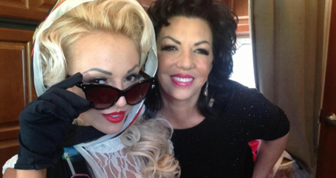 Alexandra Harra, aproape goala la piscina! Vezi ce bikini minusculi a ...