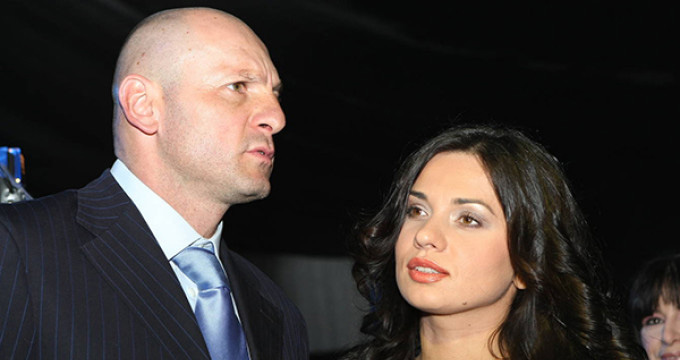 E oficial! Mirela si Bogdan Stelea au divortat astazi la notar! Nu mai ...