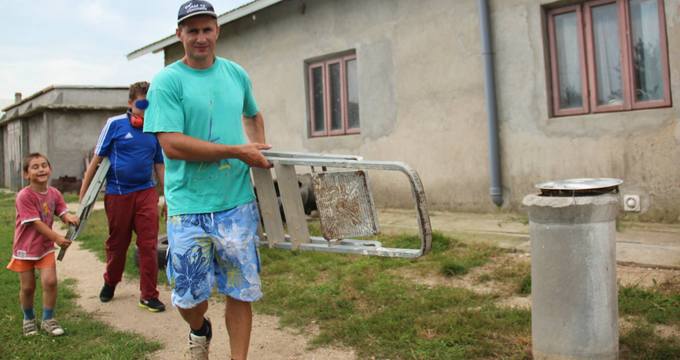 Micul Hercule a ajuns de nerecunoscut! Tatal copilului culturist a ...