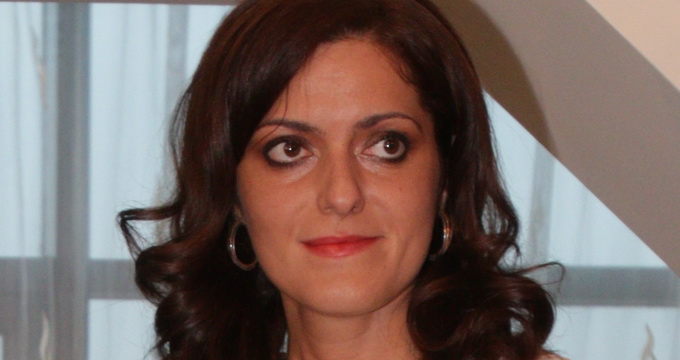 La sapte ani de la moartea marelui actor, Lavinia Pintea si-a refacut ...