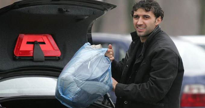 Cand Gigi nu e la palat, Lutu isi face de cap! Cum a petrecut mana ...