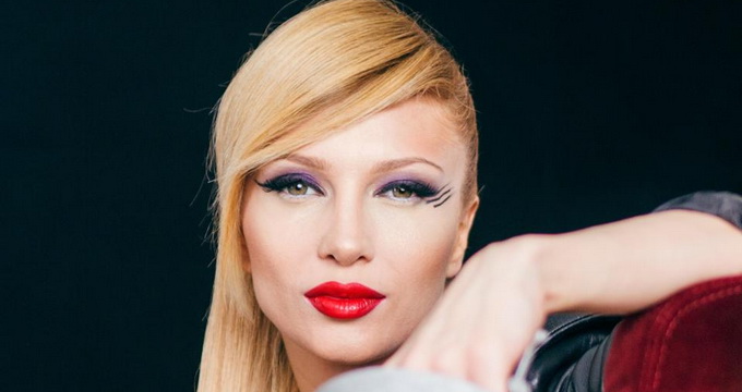 Lora a recunoscut tot! Ce a facut cantareata in copilarie:"Am fost cu ...