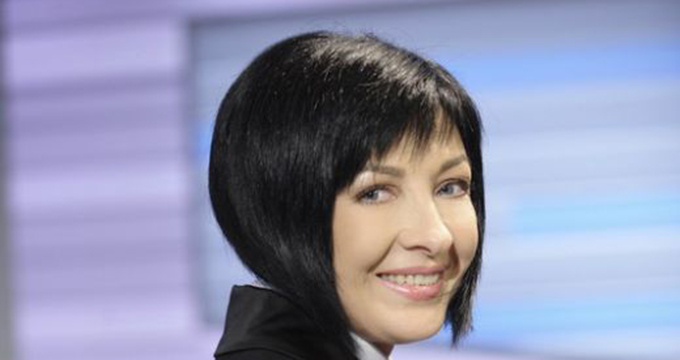 Imagini de senzatie cu Neti Sandu! Sobrietatea intruchipata la TV ...