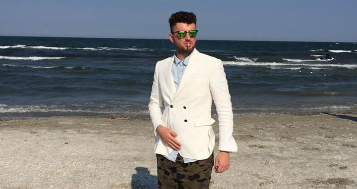 Victoras Micula, petrecere “interzisa” la Mamaia! A dansat pe mese, iar ...