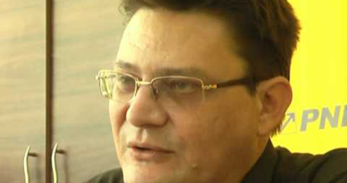 Balasescu si-a luat casa din postura de revolutionar, iar vecinii spun ...