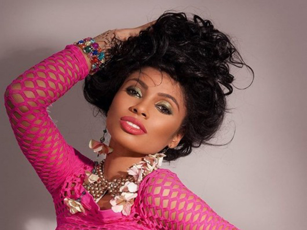 Bianca este model pentru Laurette! Mulatra s-a apucat de afaceri si ...
