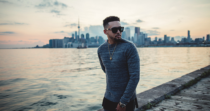 Adrian Tutu este deja ISTORIE! Xonia, in TANDRETURI cu un artist din Canada