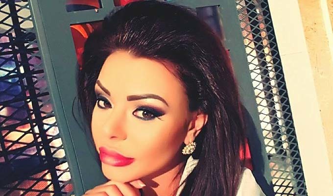 ANA MARIA MOCANU şi-a lăsat fanii cu gura căscată! S-a fotografiat ...