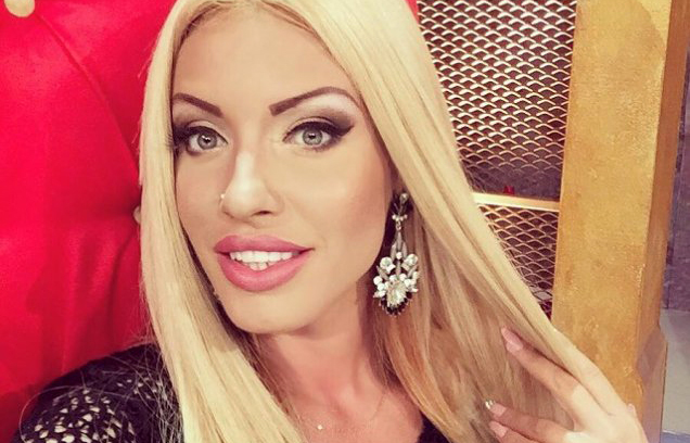 Loredana Chivu, ţinută de infarct la piscină. Ce facea în spatele ei un ...