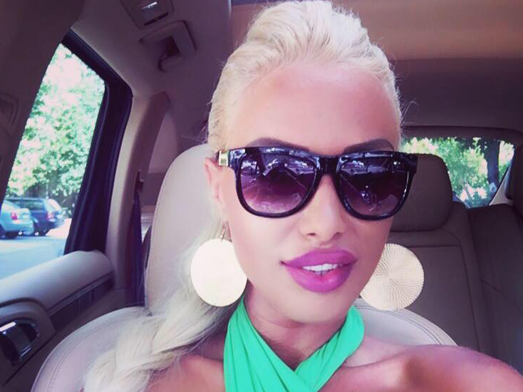 ULTIMĂ ORĂ! Stewardesa care a batjocorit-o pe LOREDANA CHIVU a sunat-o ...