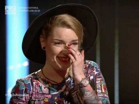 Premieră la Vocea Românie! Implicată în trecut în afaceri cu droguri ...