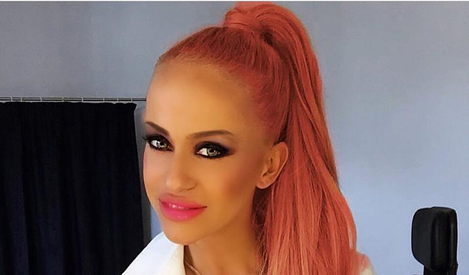 Soţul ANDEI ADAM va fi gelos când va vedea imaginea ASTA! Antrenorul ei ...