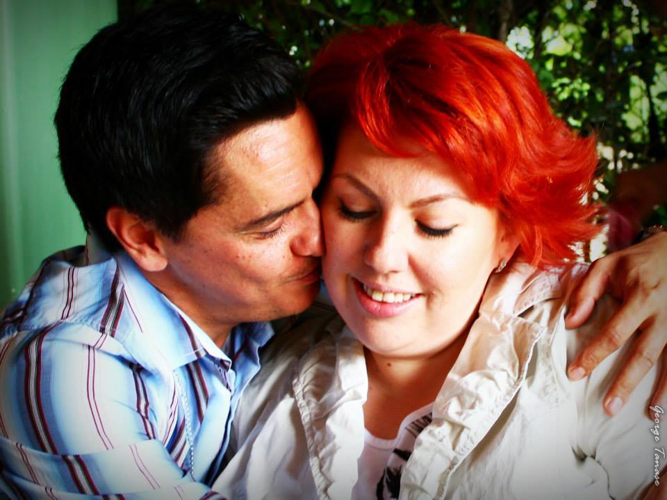 Cel mai excentric creator român de modă a divorţat în taină, iar noi am ...