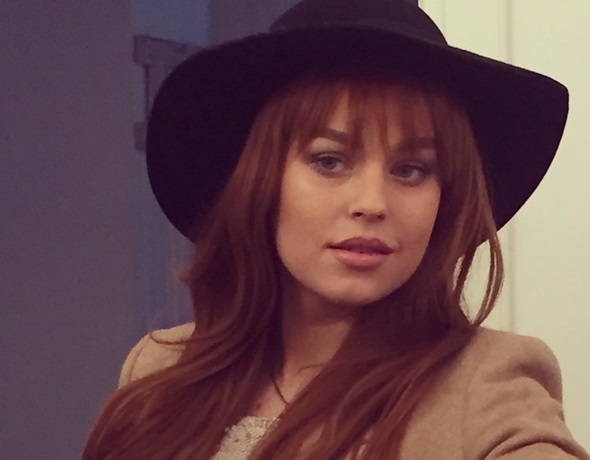 Misha şi-a schimbat din nou look-ul! Soţia lui Connect-R a revenit la blond