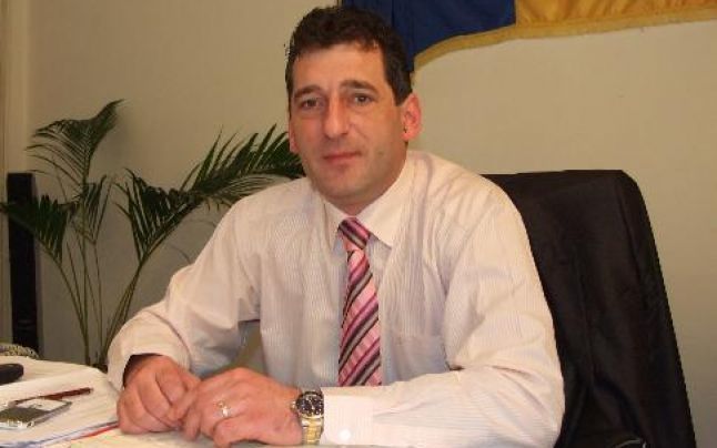 Fostul primar din Beiuş, condamnat la 7 ani de închisoare pentru luare ...