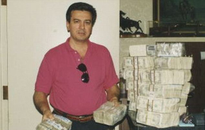 Cea mai "nebună" poveste din istoria Las Vegas-ului! Un bărbat a făcut ...