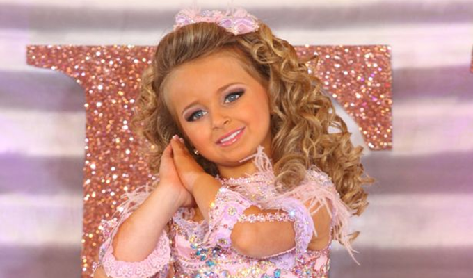 Cum arată acum Isabella Barrett, cea mai tânără milionară de pe planetă!